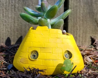 Pyramid planter | Etsy