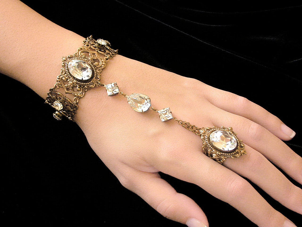 Slave Ring Bracelet