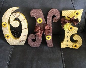 Sunflower photo prop | Etsy