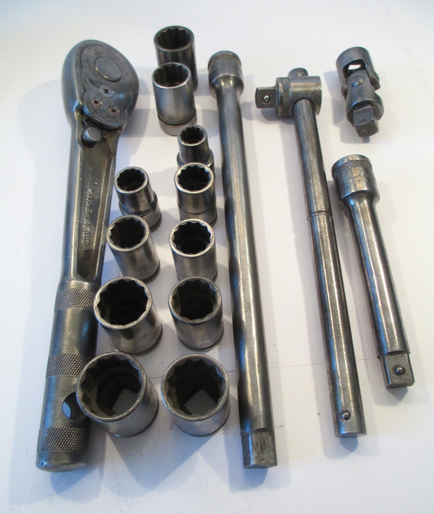 Vintage Tool set New Britain NS 40 heavy ratchet