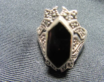 Sterling Ring with Onyx Sphere Stone