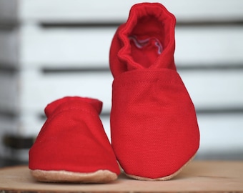 Red baby booties | Etsy