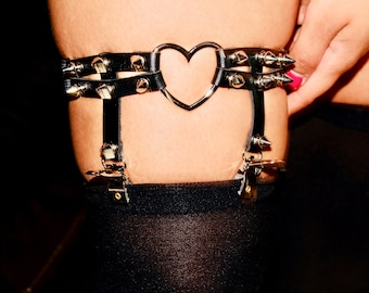 Heart garter | Etsy