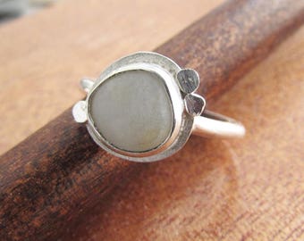 Beach pebble ring | Etsy