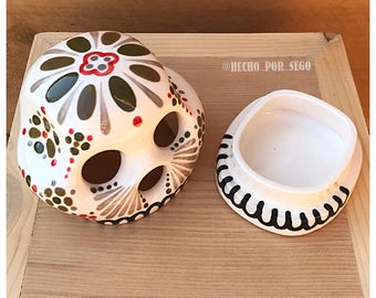 Hand painted ceramic skull | Etsy