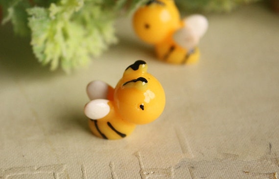Miniature bee Figurine honey bee cute insect Terrarium Mini