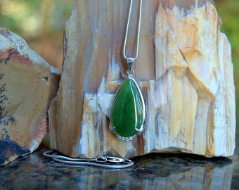 Jade necklace | Etsy