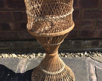 Wicker plant stand | Etsy