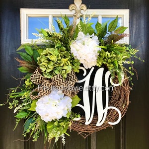 Wreath monogram | Etsy