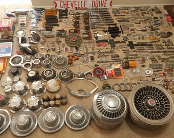 Vintage hubcaps | Etsy