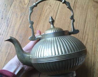 Tea kettle - Vintage | Etsy AU