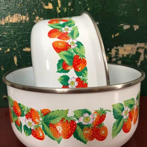 Strawberry dishes | Etsy