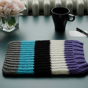 Knit laptop sleeve | Etsy