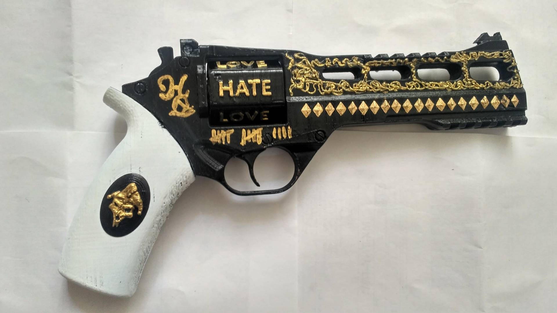 Harley Quinn pistolet Revolver Rhino 60D Suicide Squad