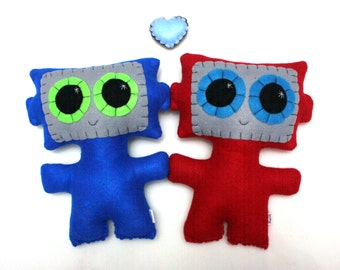 Robot plush | Etsy
