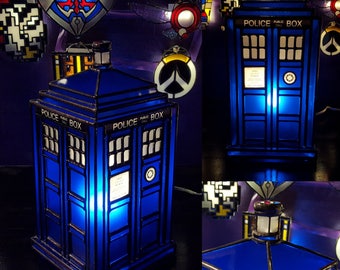 Stained glass tardis | Etsy