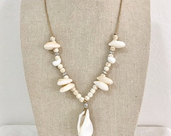 Boho shell necklace | Etsy