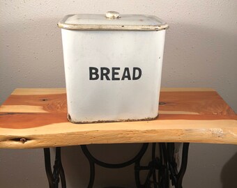 Vintage bread box | Etsy