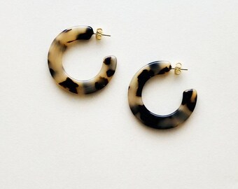 Tortoise earrings | Etsy