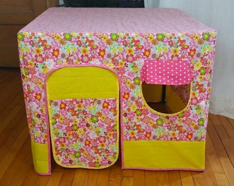 Playhouse Pattern Animal Barn Farmhouse Card Table House