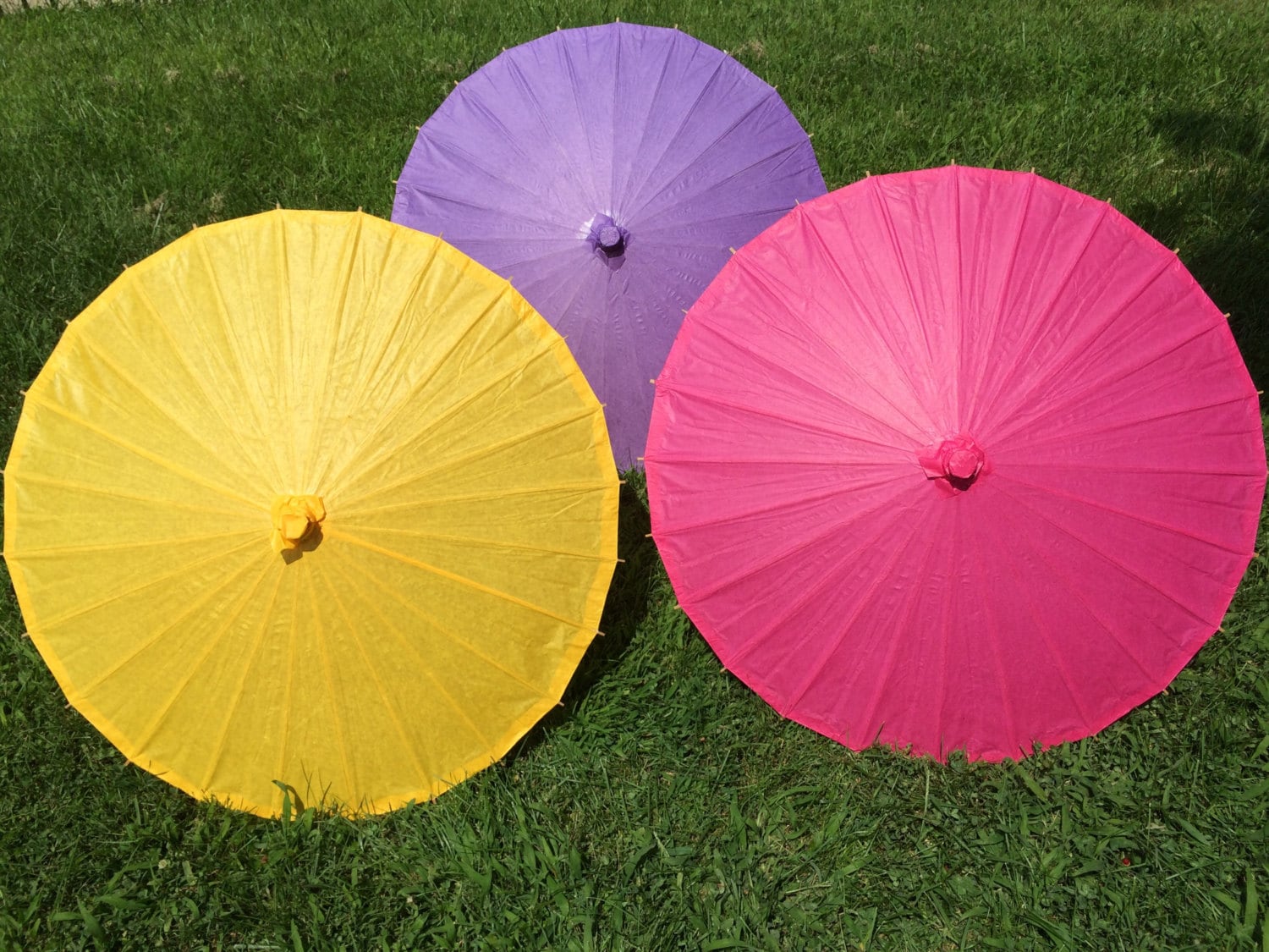 Plain Paper Parasols for Wedding Pictures Wedding Ceremony