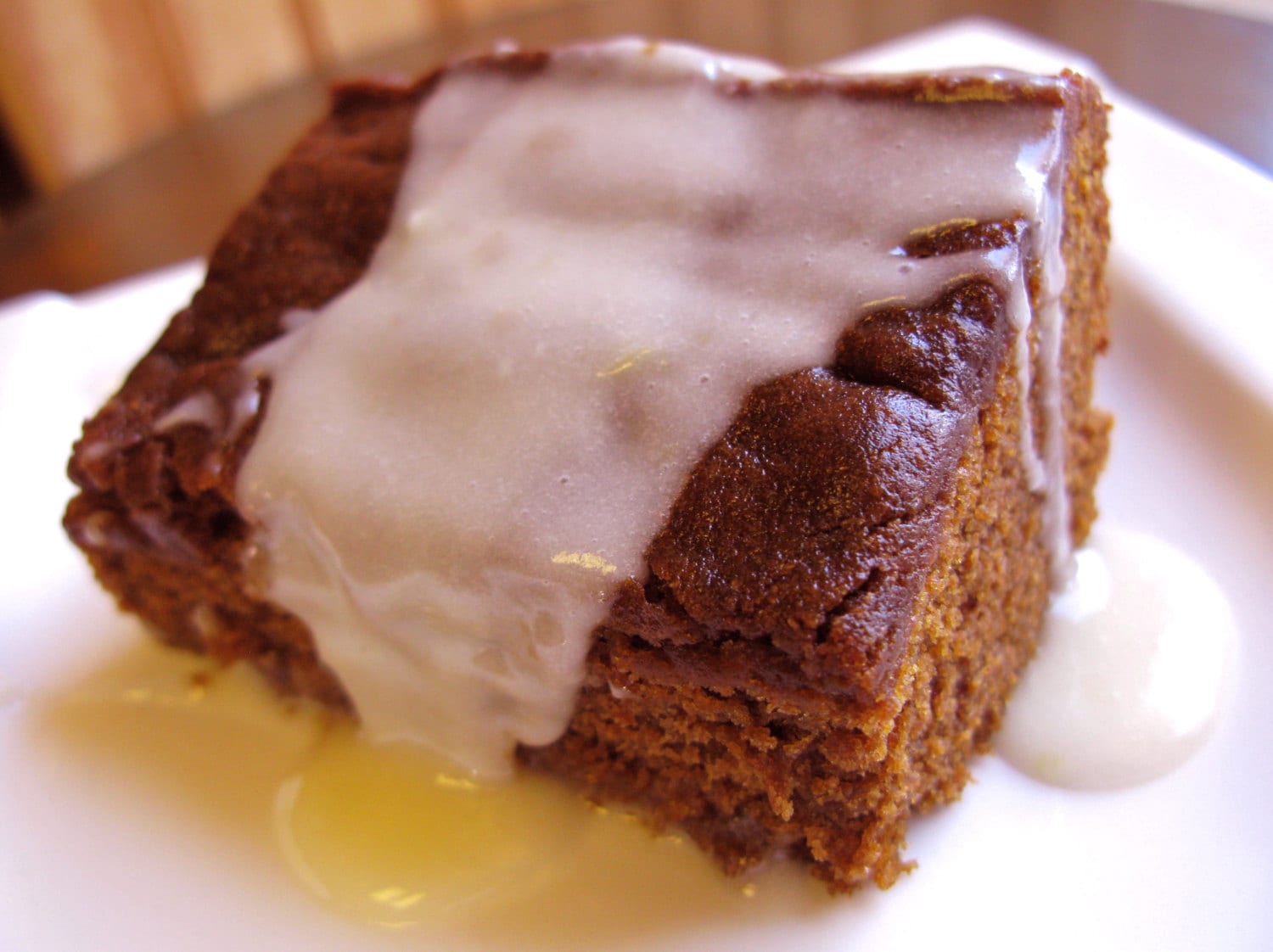 Old Fashioned Gingerbread with Lemon Sauce