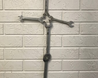 Wrench saw lizard Garden recycled art