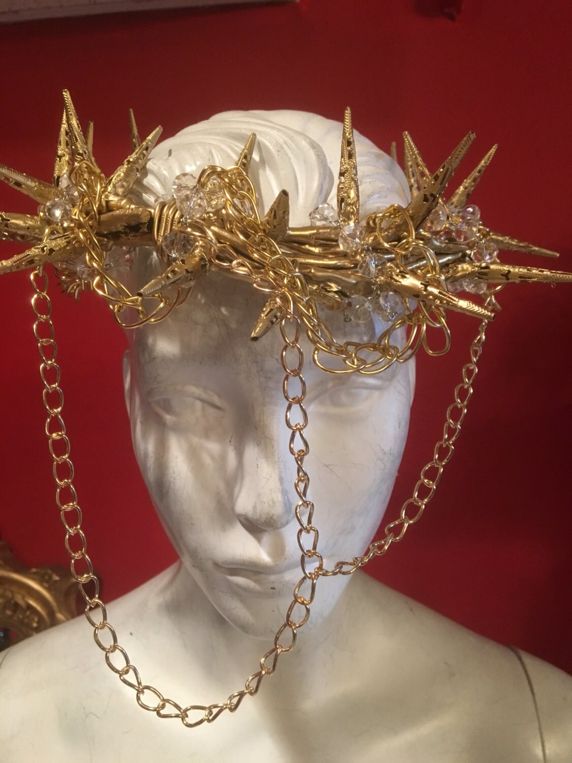 Crystal/chain thorn crown