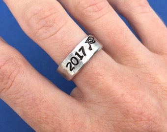 Class ring | Etsy