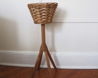 Wicker plant stand | Etsy