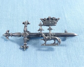 Epic Medieval Renascence Fawn Pug Dog Crest Heraldic Heraldry