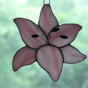 Stained glass lily | Etsy