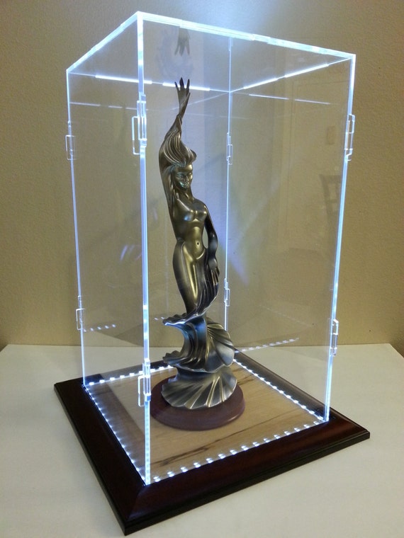 10 x 10 x 18 Display Case for Hot Toy Figures 1/6 Scale