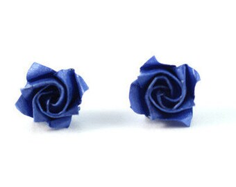 Blue Rose Origami Paper Wreath With Green Leaves