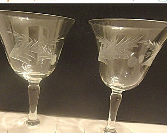 Flared wine glasses | Etsy