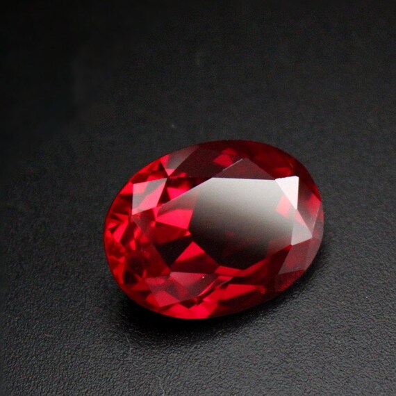Blood-red Ruby Oval Cut Gemstone Egg Shape Faceted Ruby Gem