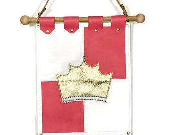 Crown wall hanging | Etsy