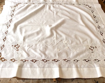 MADEIRA Tablecloth Cut Work Linen Tablecloth 1920's Hand