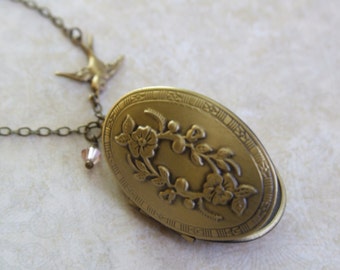 Antique locket | Etsy