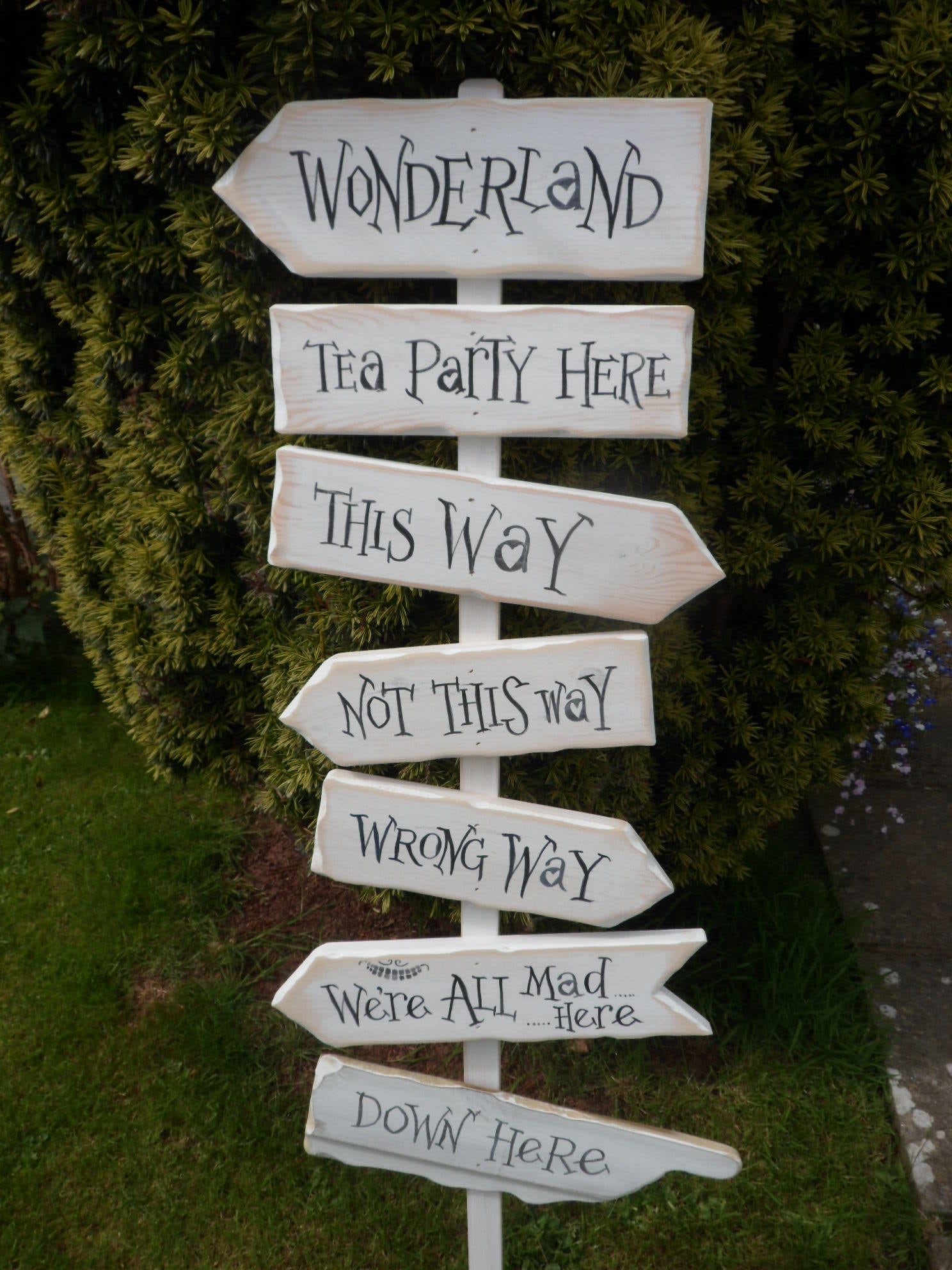 Peter Pan inspired Single & Multi pack signpost signs Neverland Lost ...