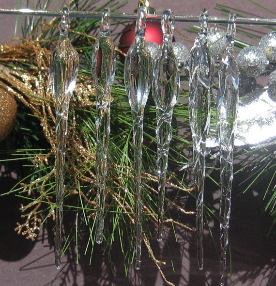 Set of 6 Elegant Hand Blown Glass Icicles ornaments