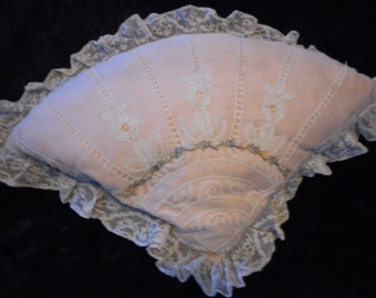 Vintage lace pillow | Etsy