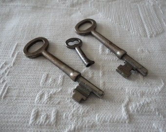 Antique clock keys | Etsy