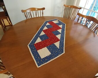 Zig zag table runner | Etsy