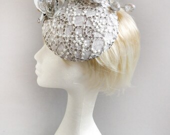 Dutch design : pink with green saucerhat headpiece sinamay